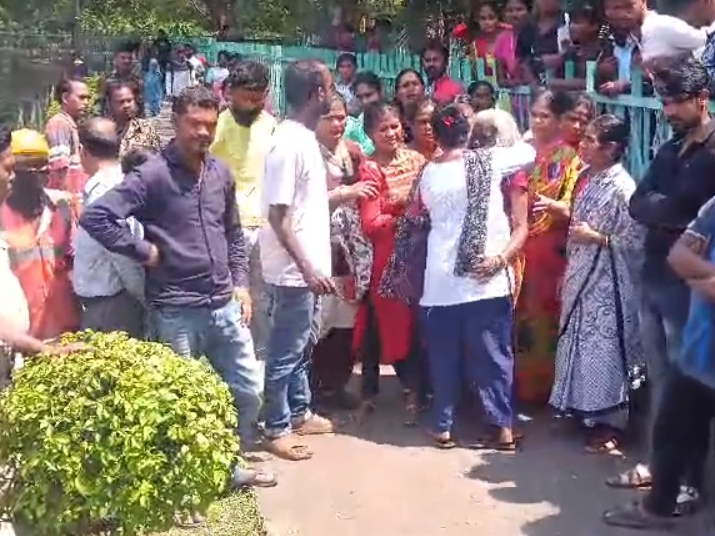 Dhatkidih pond became suicide point