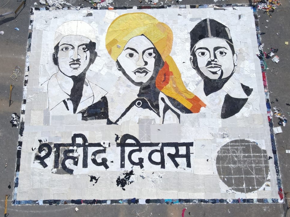 Martyr's Day - Forty artists of Harda worked hard for three days and ...