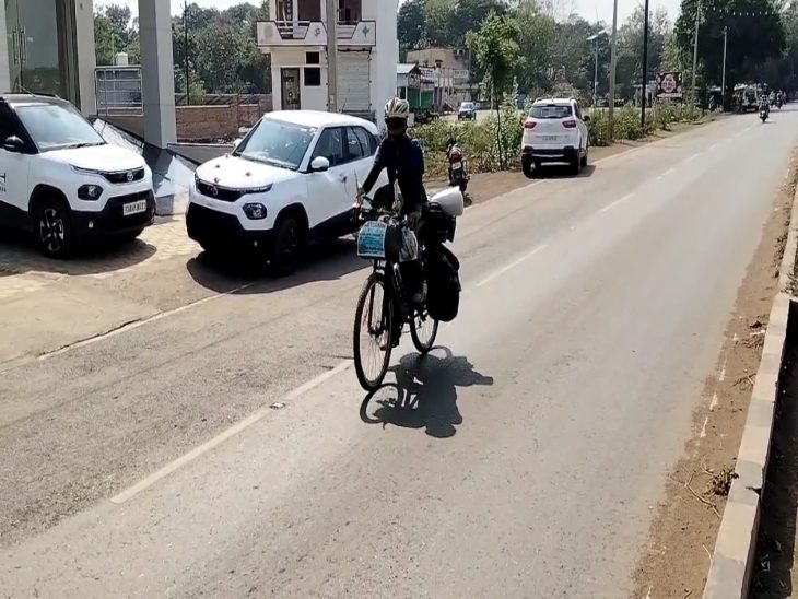 19 thousand km journey by bicycle, Hem Kumar of Chhattisgarh made youth ...