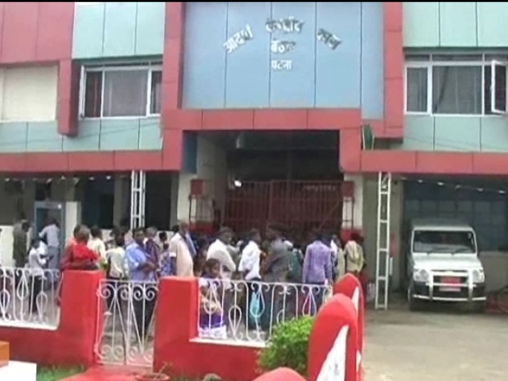 Patna police remained sitting outside Beur jail. The cell master took ...
