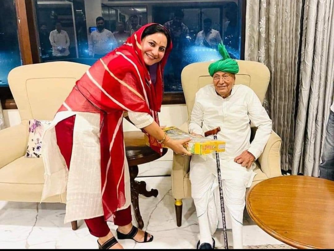 INLD Hisar candidate Sunaina Chautala declared candidate Abhay Singh ...