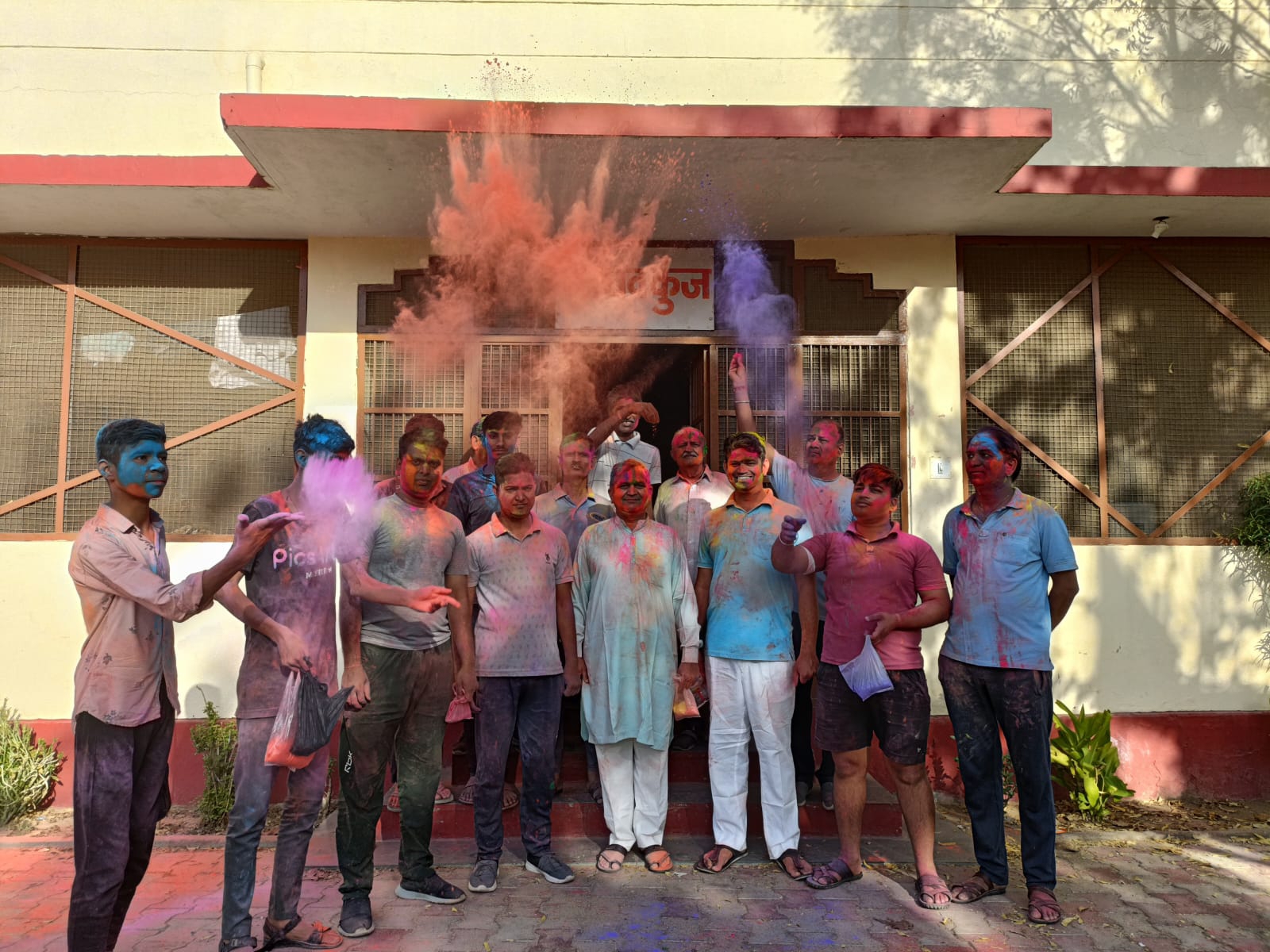 Falna city immersed in colorful festival | रंगोत्सव में डूबा फालना शहर ...