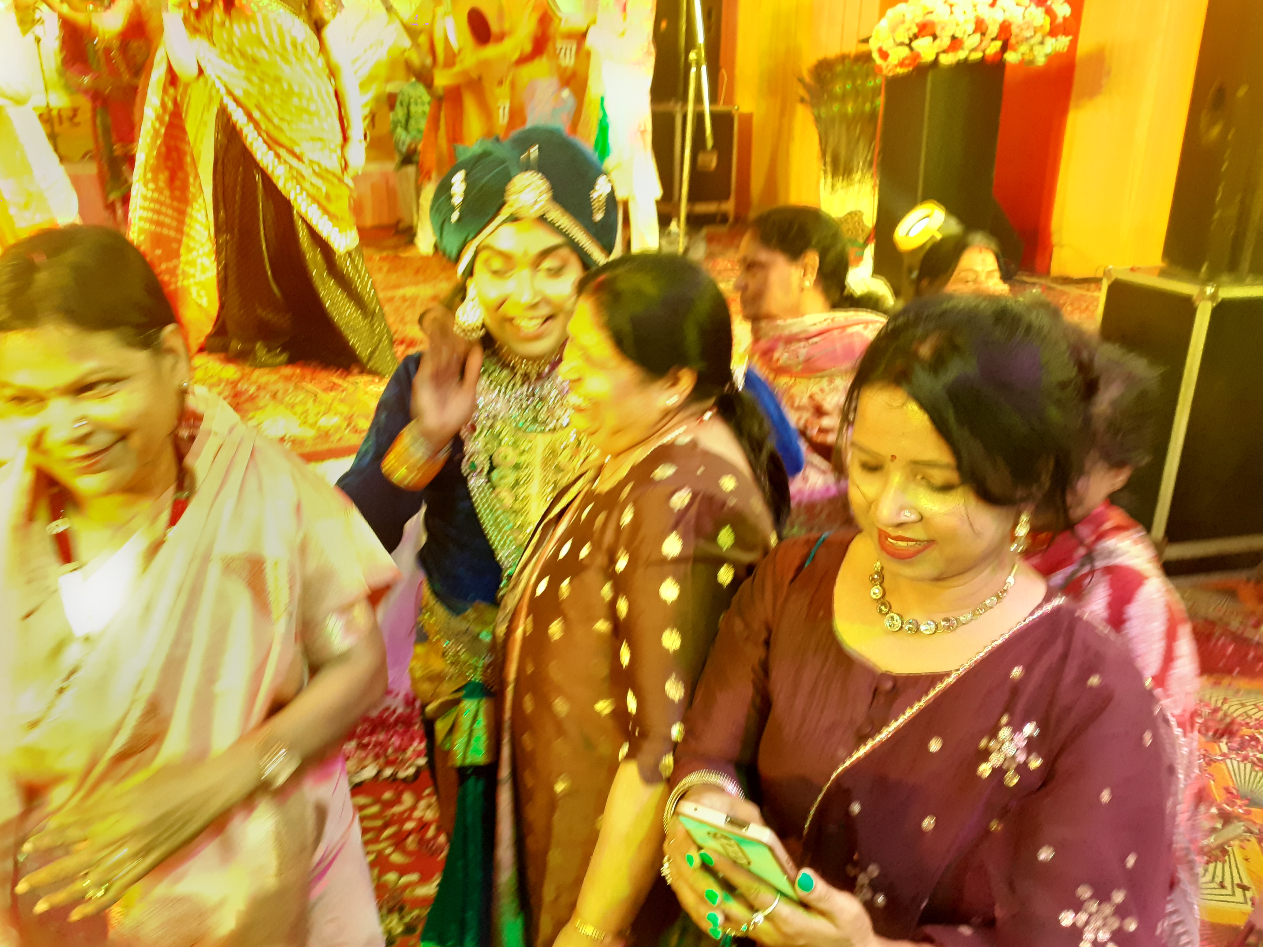 Holi Milan ceremony organized by Marwari community in Varanasi ...