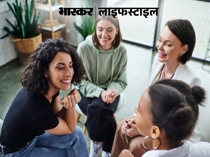 Group therapy is the medicine of depression | शराब की लत ग्रुप थेरेपी ...