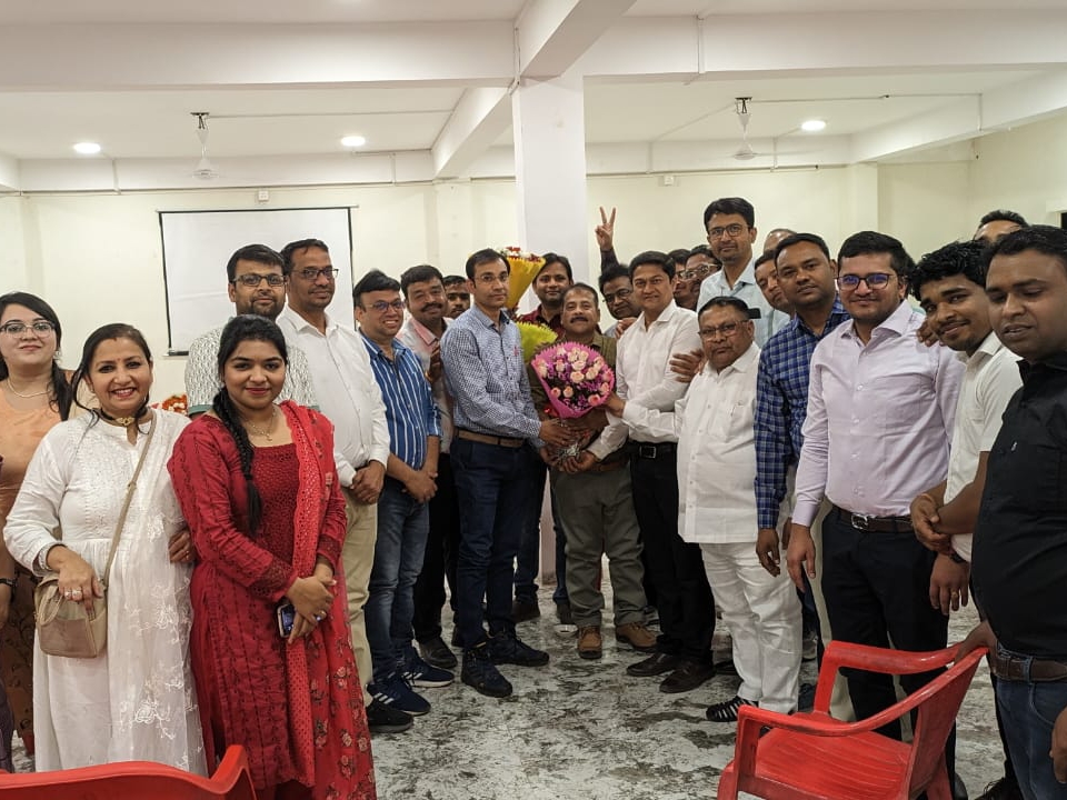 Formation of new executive of Sendhwa Doctors Association | सेंधवा ...