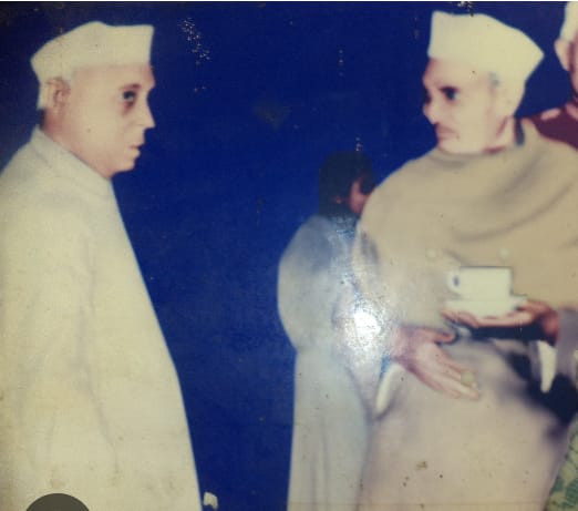 Story of Jhansi's first MP Raghunath Vinayak Dhulekar