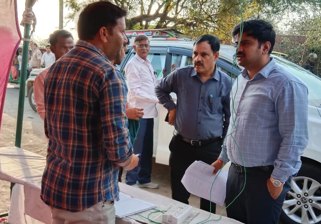 Divisional Commissioner inspected the check post of static monitoring ...