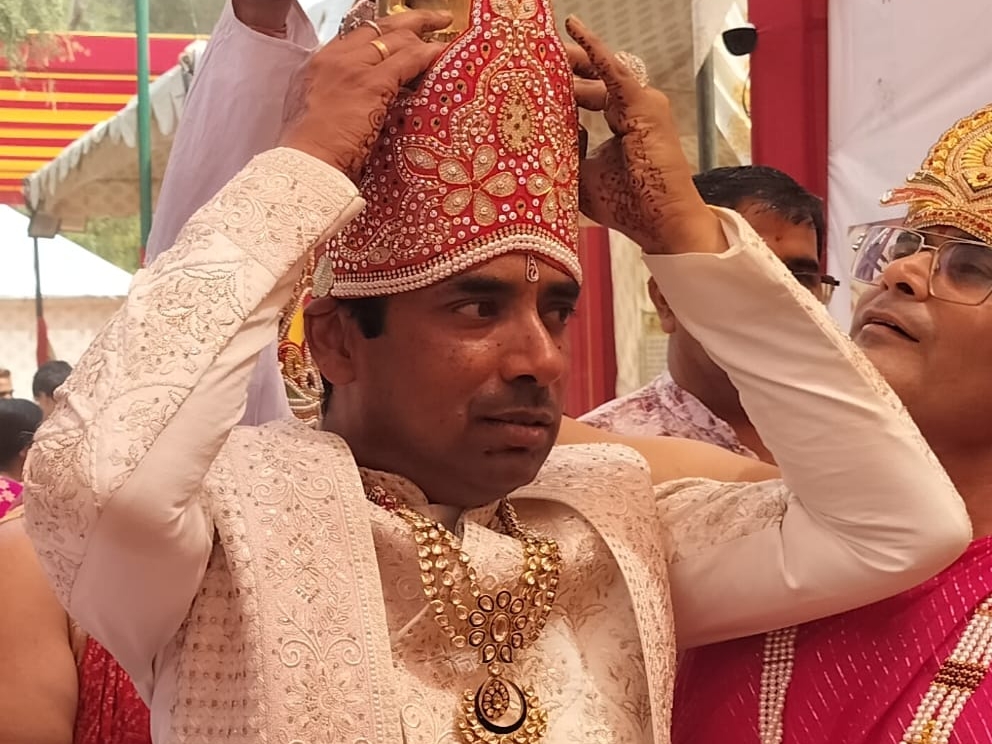 Cheers echoed at the Kalashabhishek of child Tirthankar, the birth ...