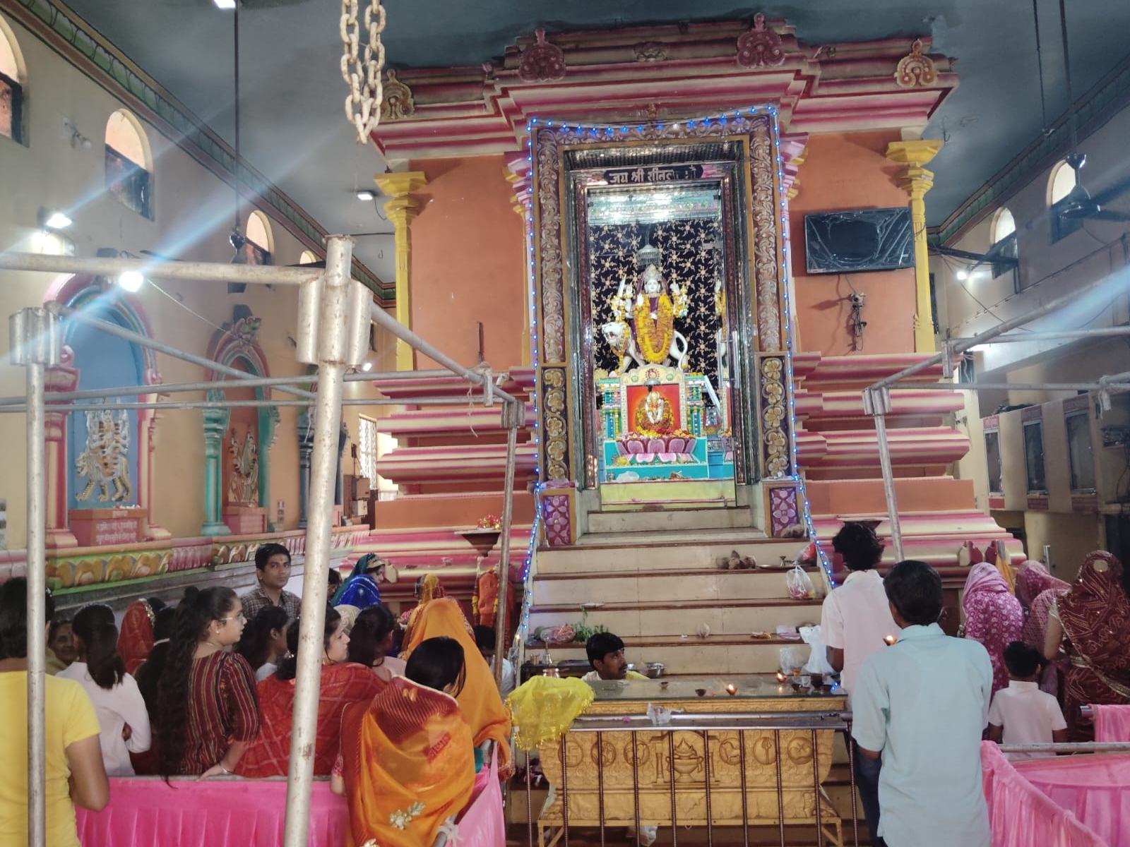 A large number of devotees reached Shitala Mata temple for darshan ...
