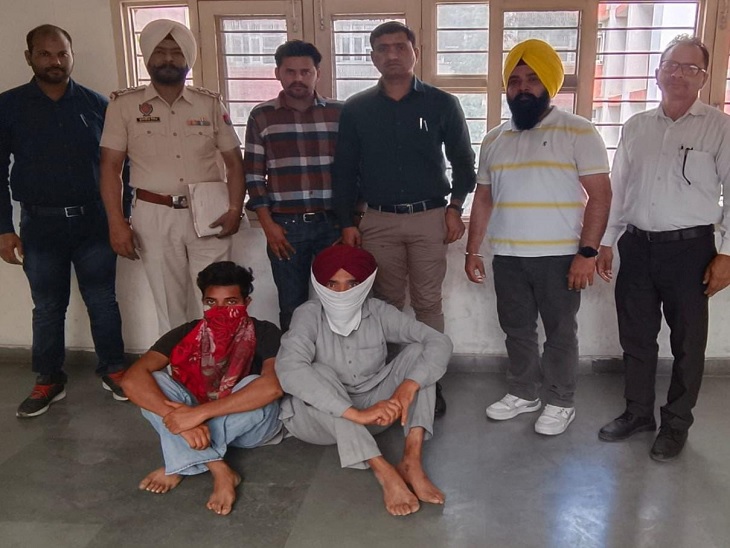 Cross Border Smuggling ; BSF Arrest Indian Smuggler Heroin Recover ...