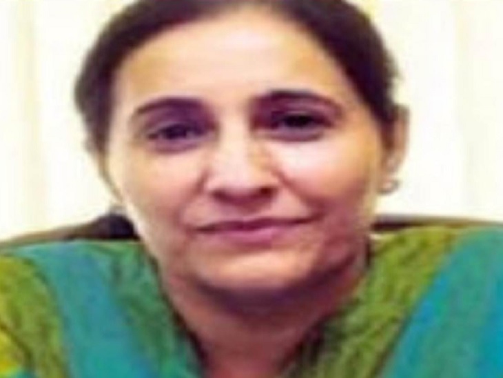 Punjab IAS Officer Parampal Kaur Resigned News | Mohlai Parampal Kaur ...