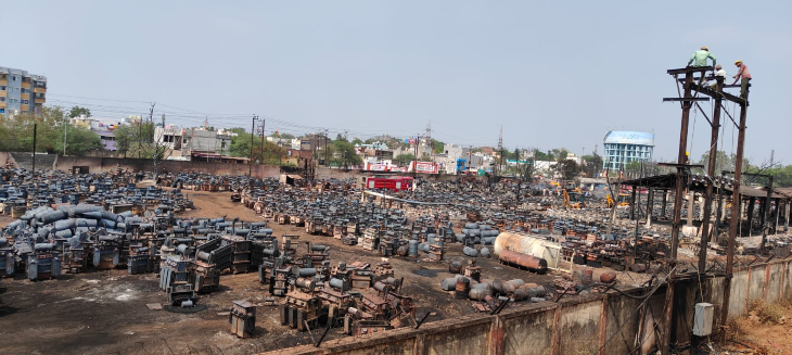 Raipur CSPDCL Transformer Godown Fire Accident Investigation ...