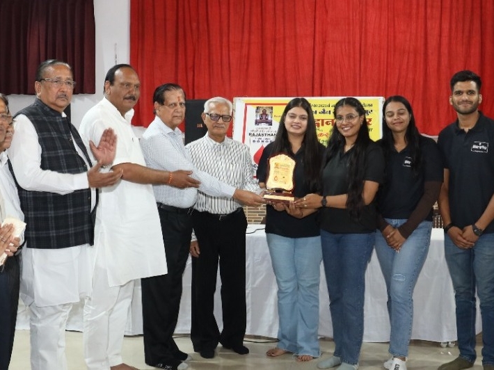 Mahavir Digambar Jain Temple Kardhani got first prize | महावीर दिगंबर ...