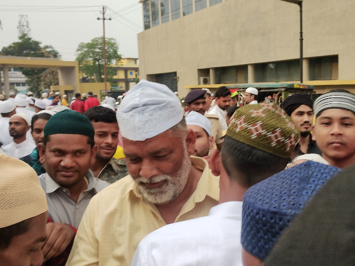 Arrangements for offering Namaz at more than 50 places | 50 से अधिक ...