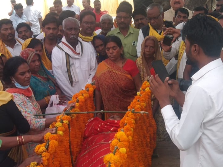 Cabinet minister Om Prakash Rajbhar's mother passes away...body reaches ...