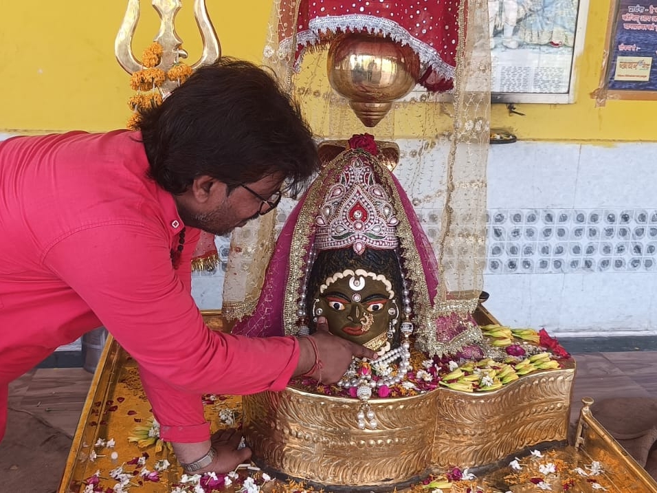 For the last eight years in Raisen, traders decorate the Shiv temple on ...