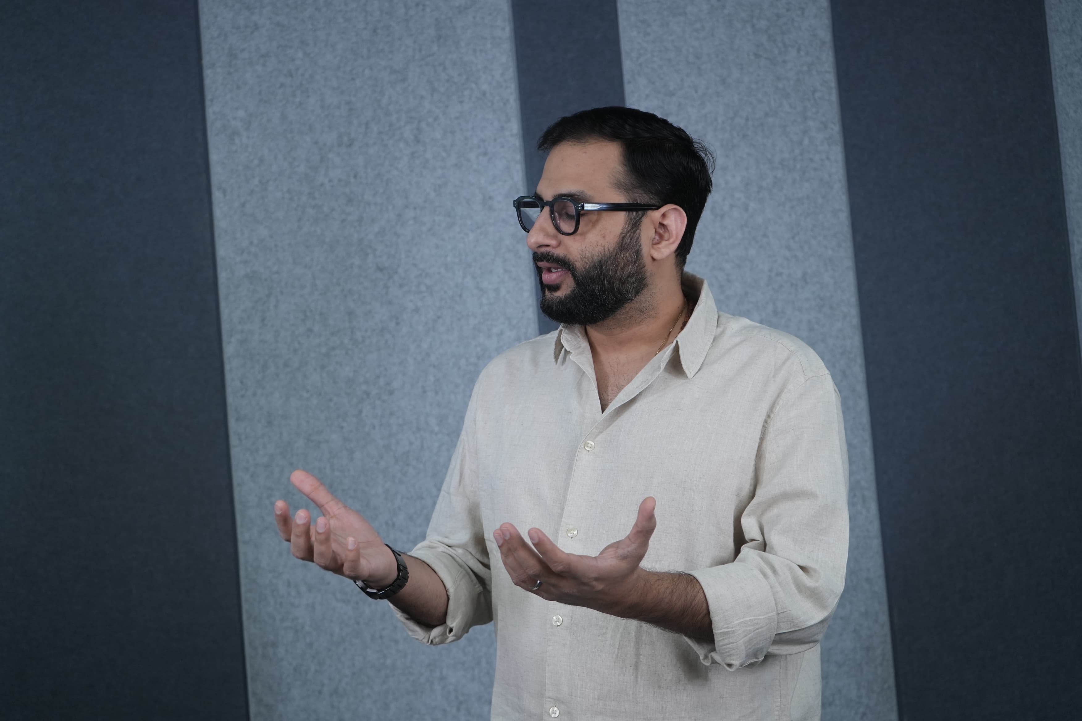 Ruslaan 2024 Movie Story; Director Karan ButaniOn Ayush Injury | शूटिंग ...