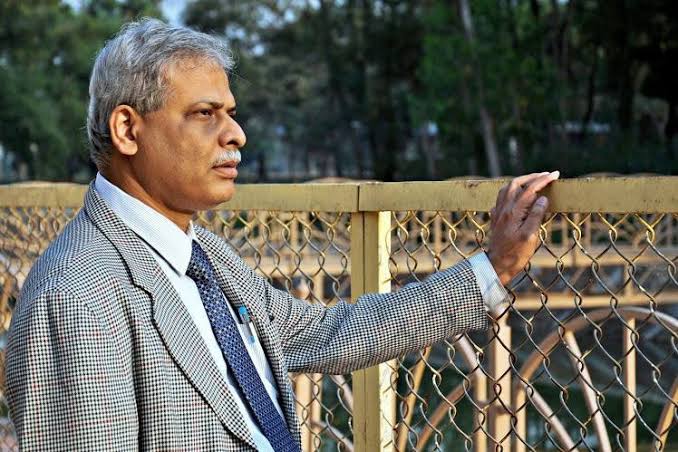 Prof. Amit Patra becomes the new director of IIT-BHU Varanasi, Police ...