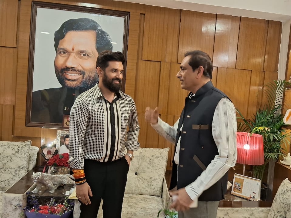 Khagaria MP Mehboob Ali Kaisar with RJD hopes muslim vote bank to help | सांसद महबूब कैसर बोले ...