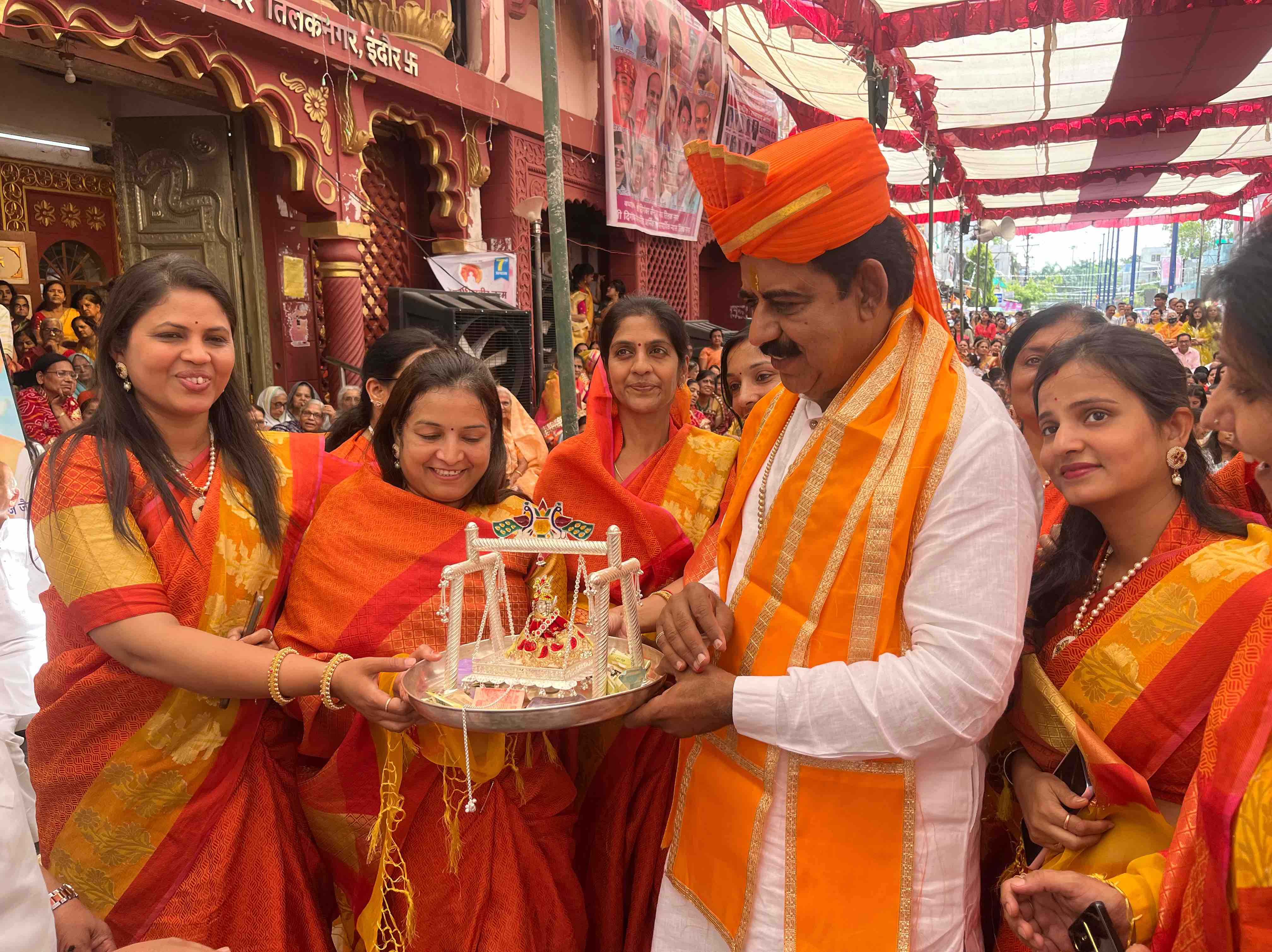 Procession taken out from the ancient Tilak Nagar Jain temple of Indore ...