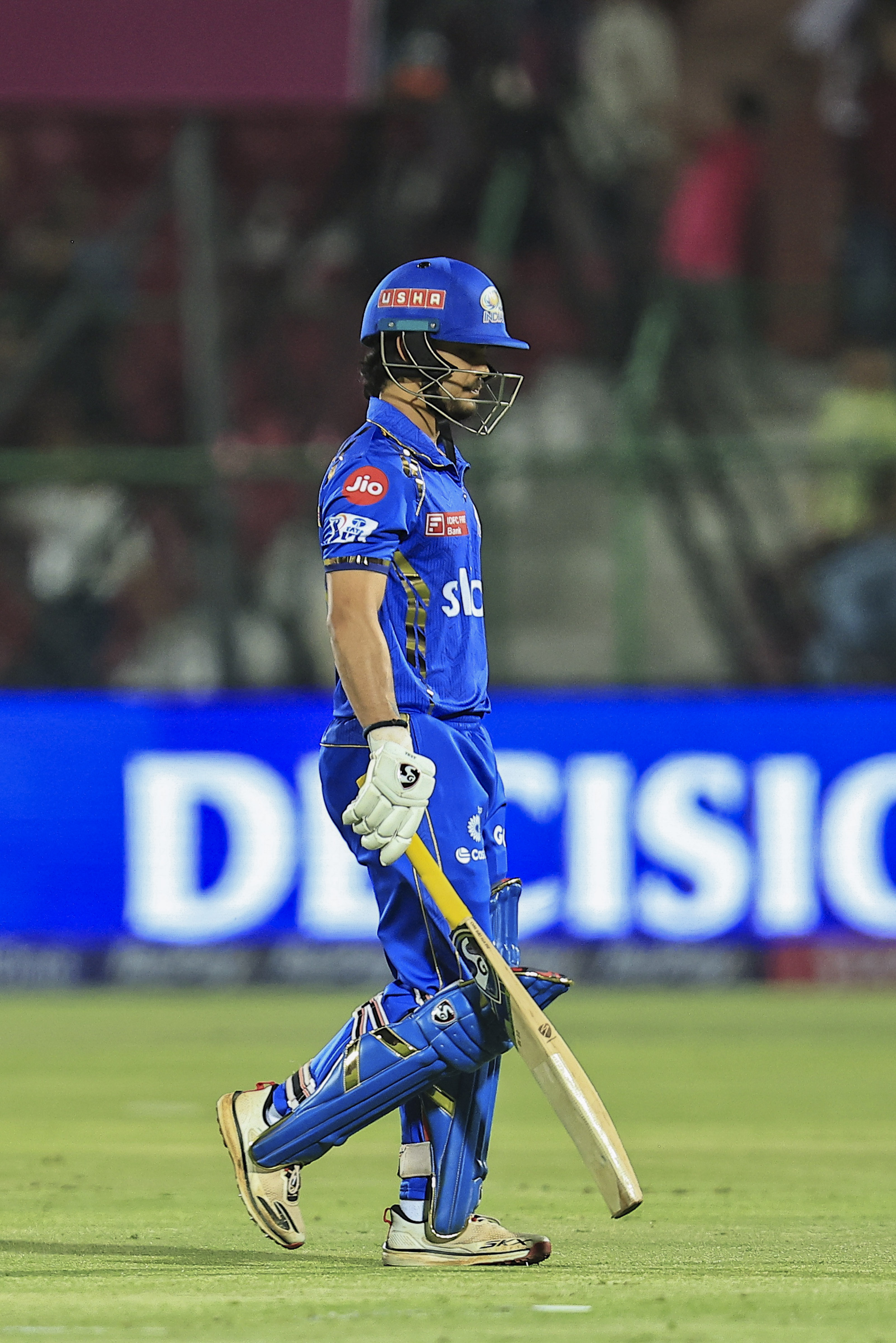 MI vs RR IPL 2024 Moments Hardik Pandya Tilak Varma | DRS के कारण बचे ...