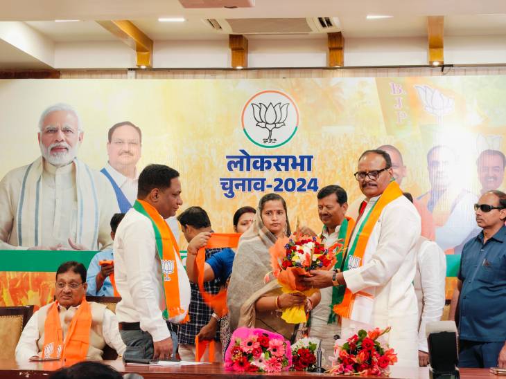 Gosaiganj MLA Abhay Singh's wife Sarita joins BJP.Ayodhya. Abhy singh. Karunakar Pandey ...