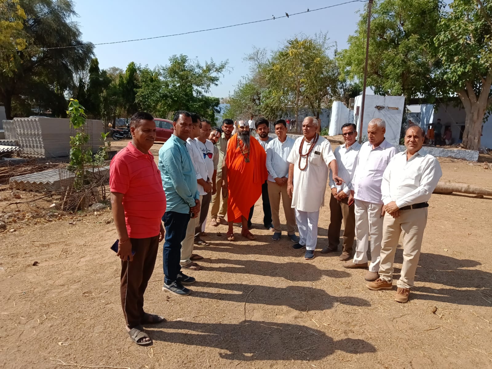 The Mahant of Awadh Bihari Temple of Ayodhya visited Shri Krishna ...