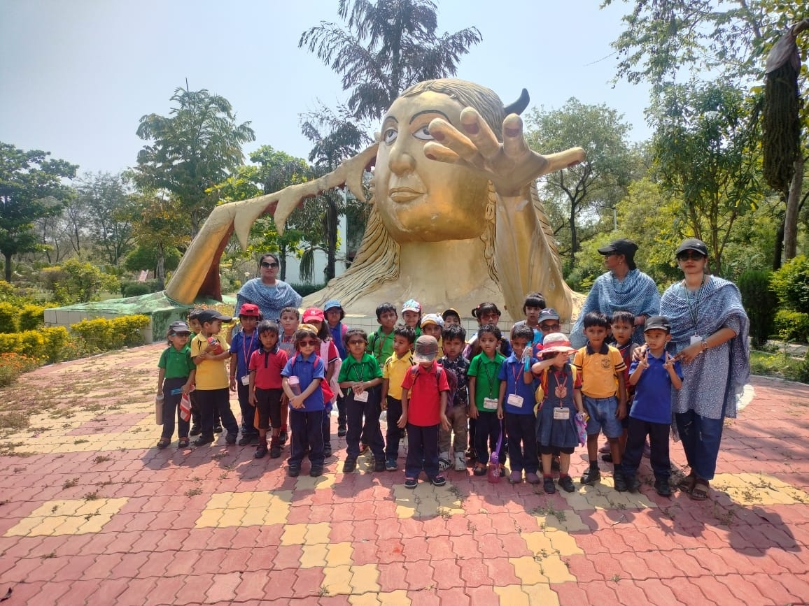 Inter school drawing competition on International World Art Day