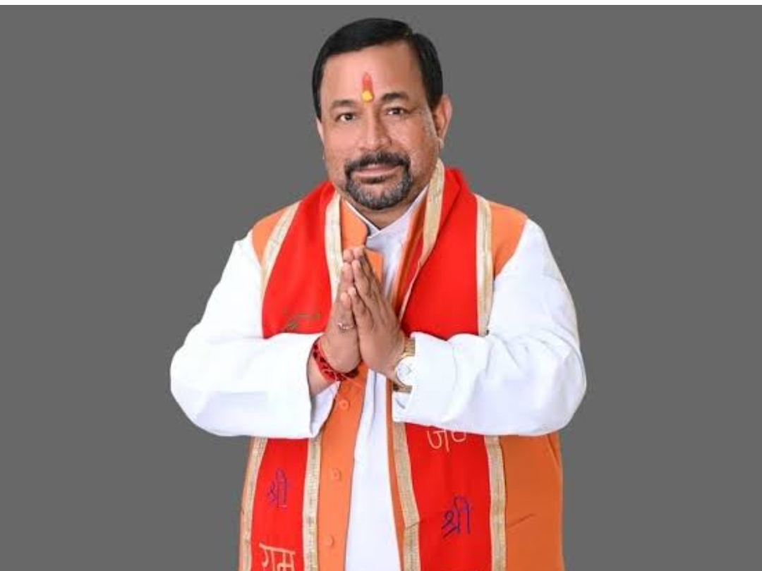 Farming is the source of income for MP Mukesh Rajput | सांसद मुकेश ...