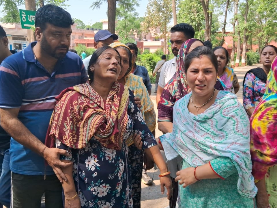 Punjab Gurdaspur batala Immegration office man Suicide | बटाला में युवक ...