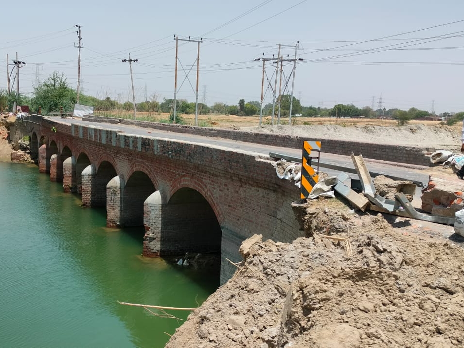 Construction work of Dargahi bridge started in Saadh