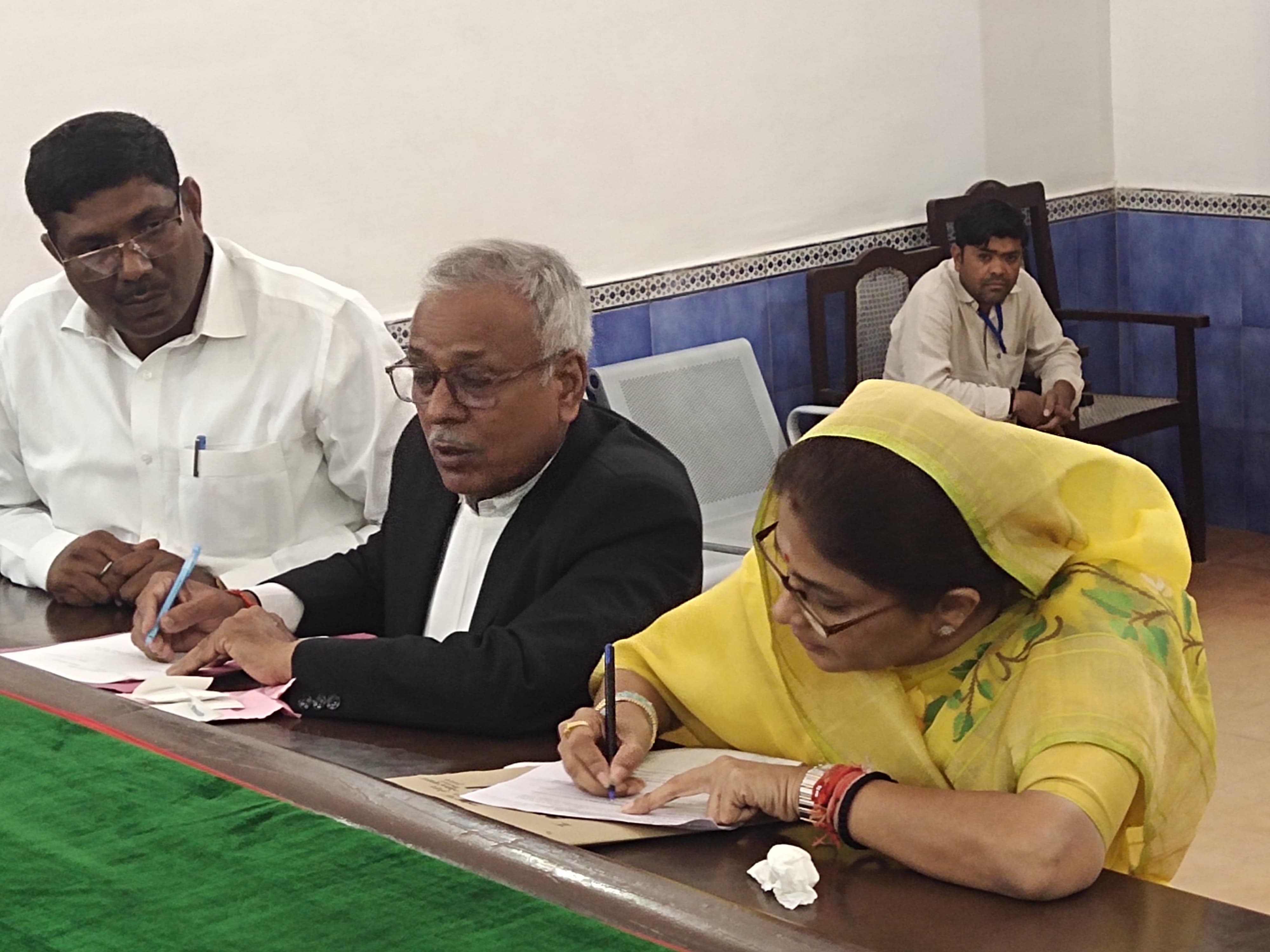 Dhananjay Singh's wife Shri Kala Reddy's ticket cancelled | धनंजय सिंह ...