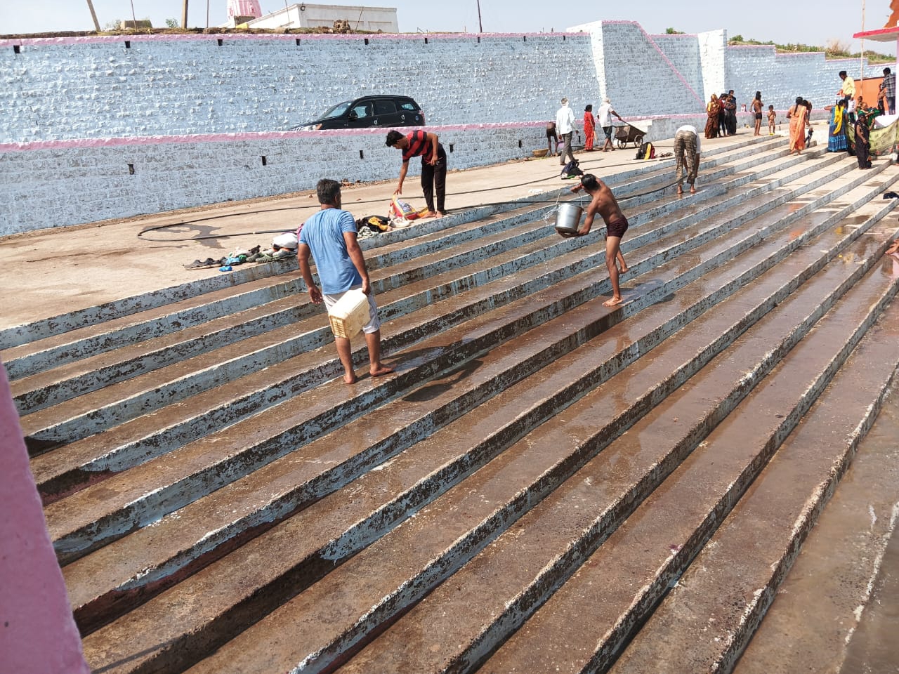 Narmada Rajghat is giving the message of cleanliness | स्वच्छता का ...