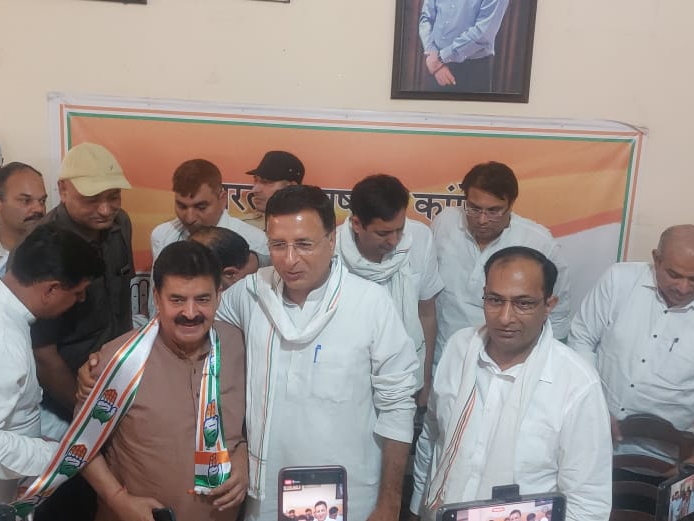 Haryana Former MLA Satwinder Rana joined Congress in Kaithal MP Randeep ...