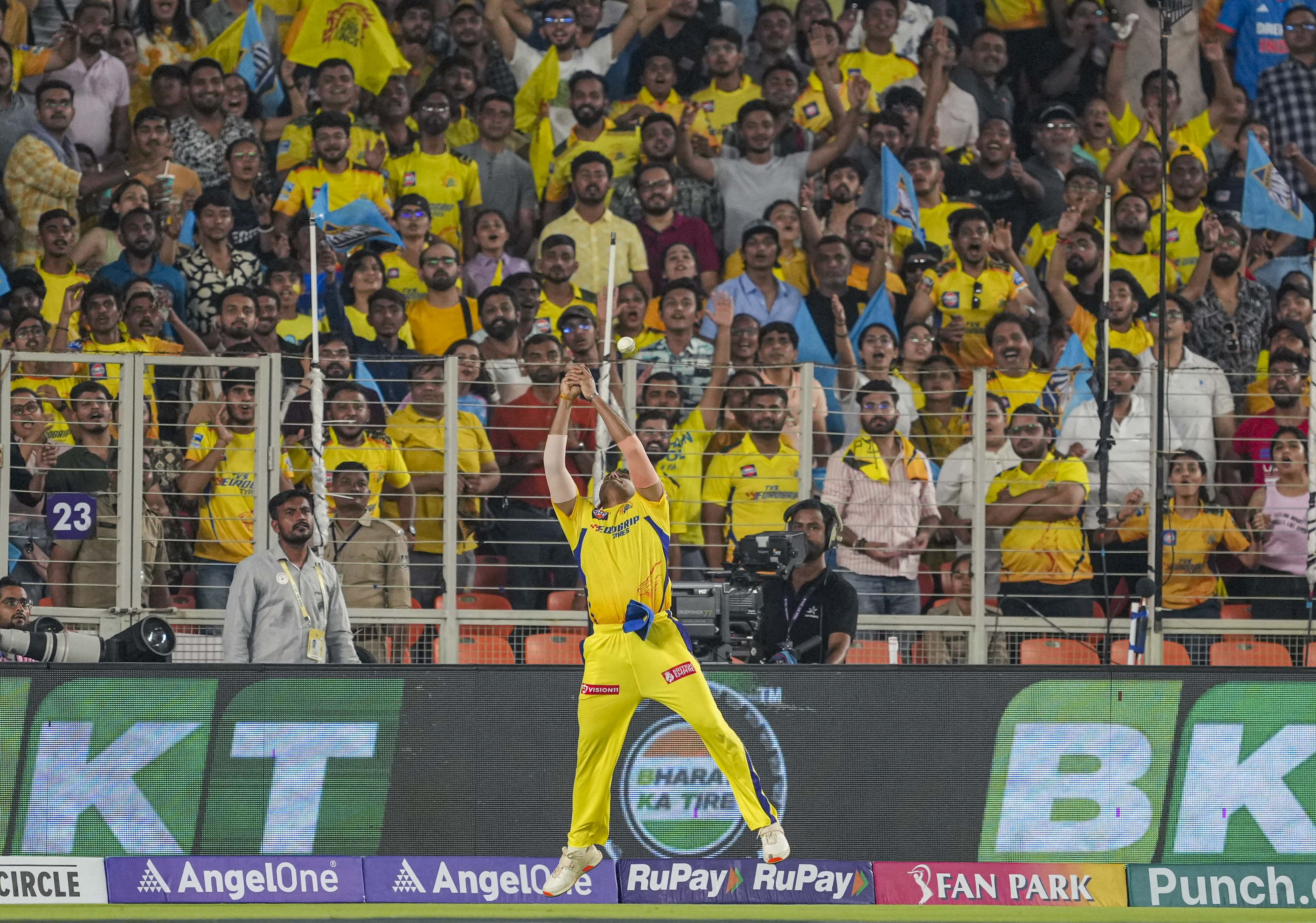 CSK vs GT IPL 2024 Moments Dhoni Fan Touch Feet Tushar Catch Drop ...