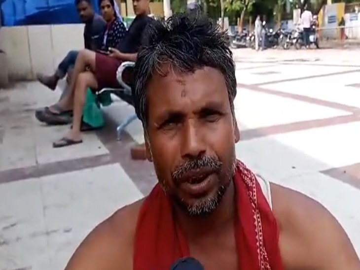 BA Part-1 student murdered after entering his house | घर में घुसकर बीए ...