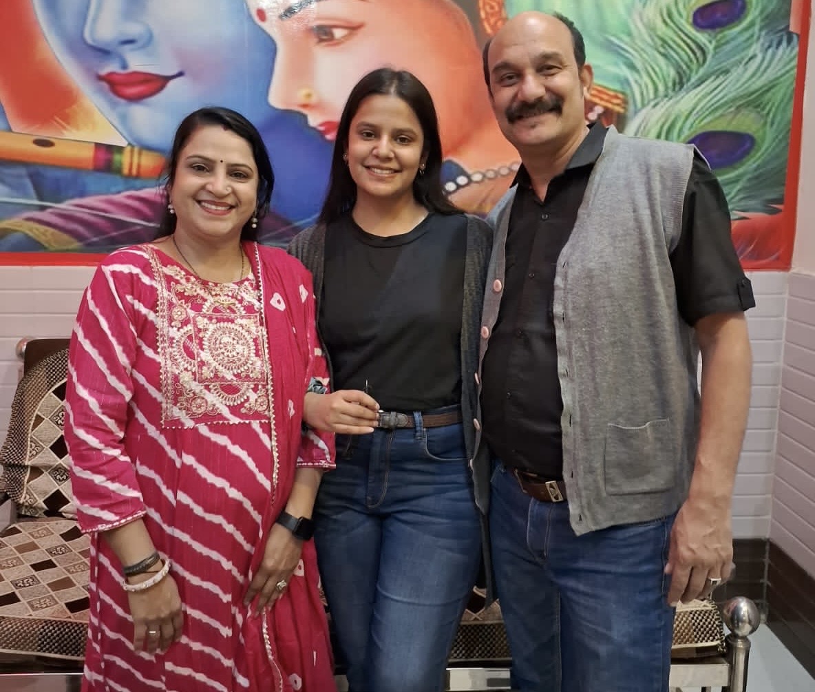 Dhurvi 98 , Shubhra 98 , Shrestha 94 so Neha's 90 % marks, daughters ...