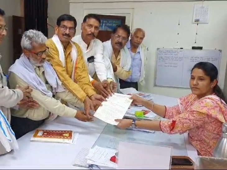 Adivasi Meena Mahasabha demonstrated at the Collectorate. Demand for ...