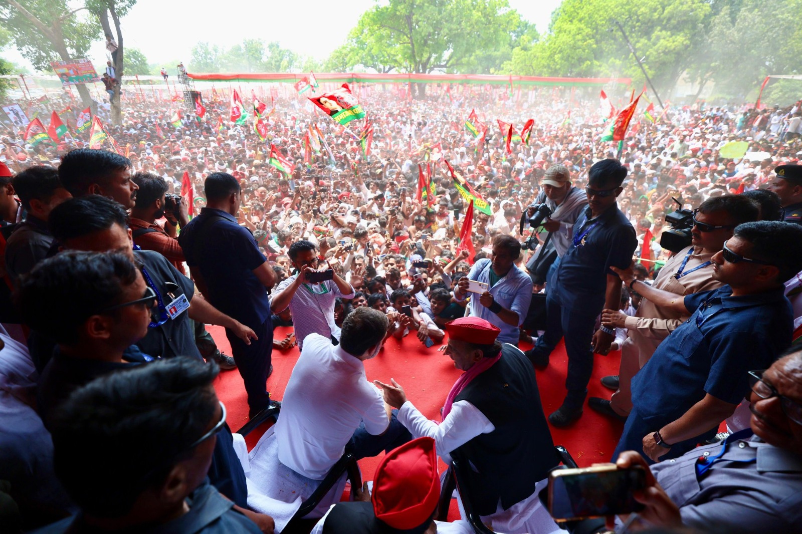 Akhilesh yadav Rahul gandhi jansabha Munger Yamuna of Allahabad Lok ...