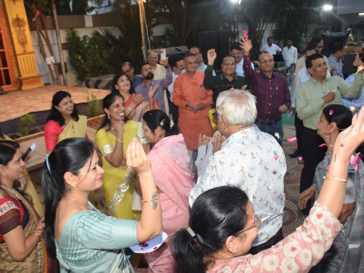 Pipariya Group organized a get-together in Indore | इंदौर में पिपरिया ...