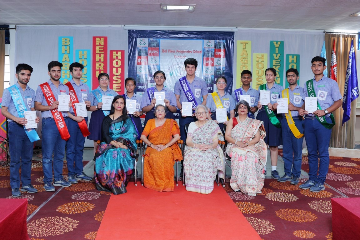 Manik Shah Arora became the Head Boy and Navya Singh became the Head ...