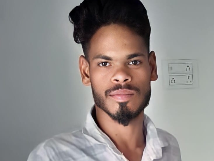 Raj Mistri, who was operating a vibrator on the roof, died due to ...