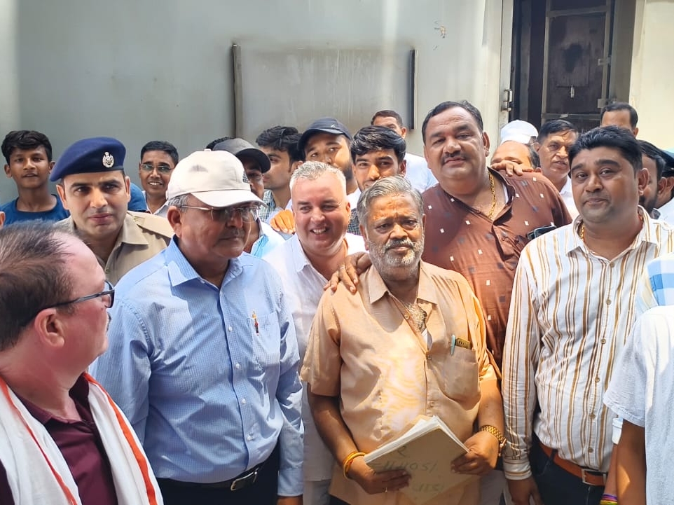 North Western Railway GM Amitabh reached Raniwada | उत्तर पश्चिम रेलवे ...