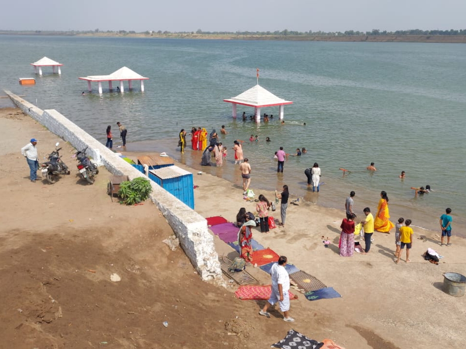 Pandit Mewalal Patidar, Rajghat, started the Narmada Zone Purification ...