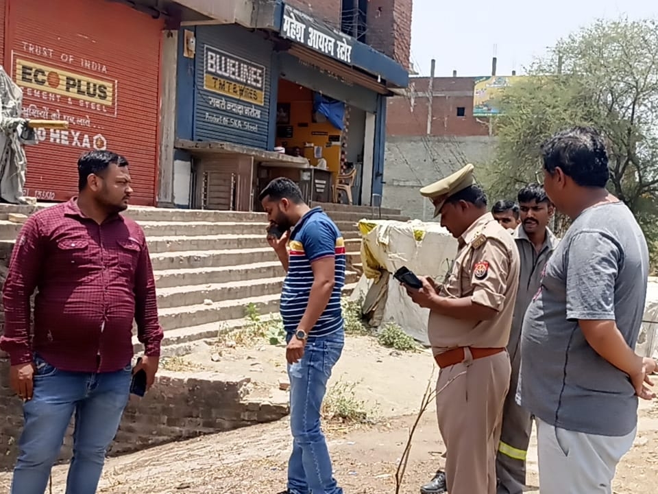 Leakage in CUGL's underground pipeline | सीयूजीएल की भूमिगत पाइपलाइन ...