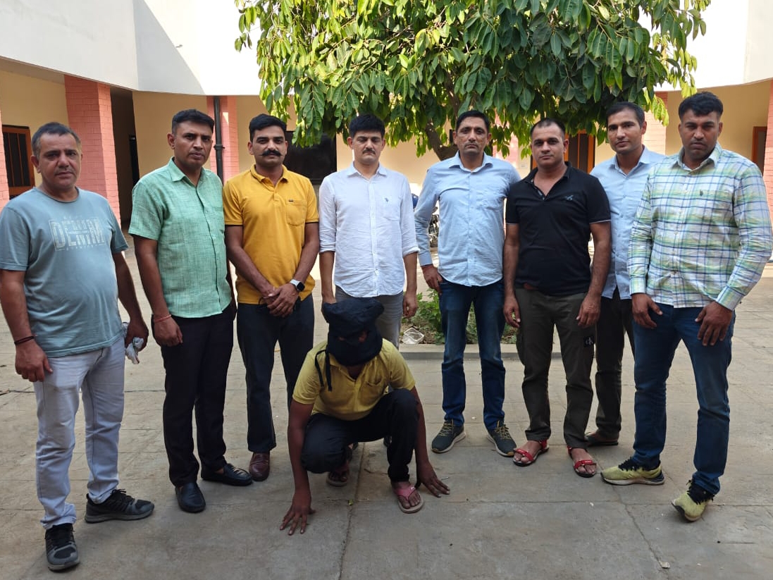 Hisar Satrod Murder Case- Love affair suspicion accused arrested.