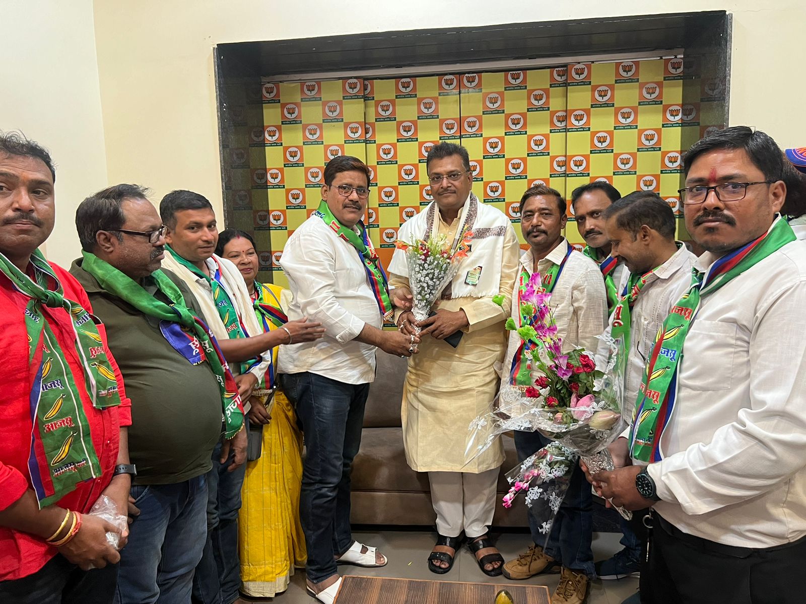 I will develop the area by creating coordination: Manish | समन्वय बना ...