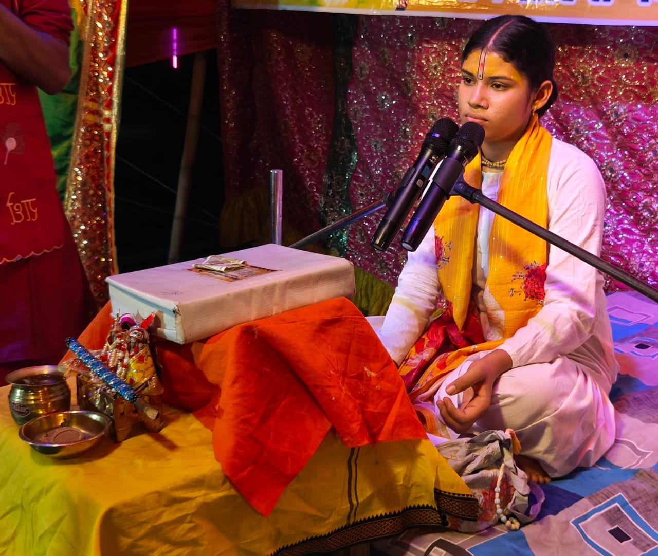 Bhagwat Katha is the vision of Lord Krishna: Kishori Ji | भगवान कृष्ण ...