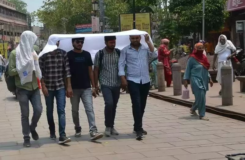 Heat wave warning issued in 73 districts of Uttar Pradesh today | आगरा ...
