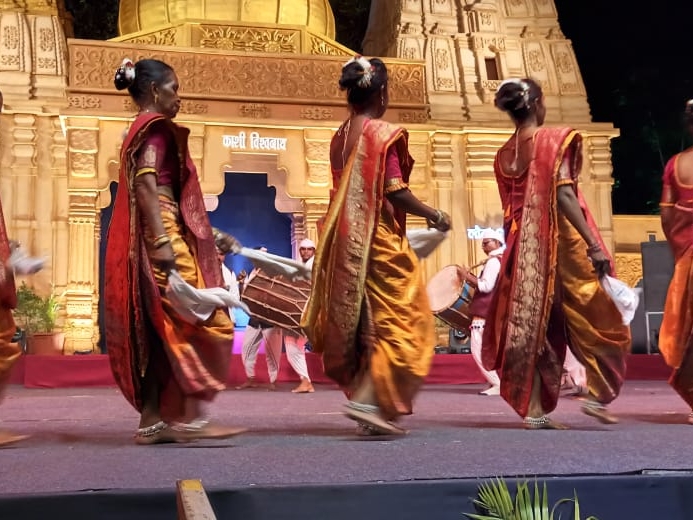 People enjoyed the last day of Malwa festival | मालवा उत्सव के आखरी दिन ...